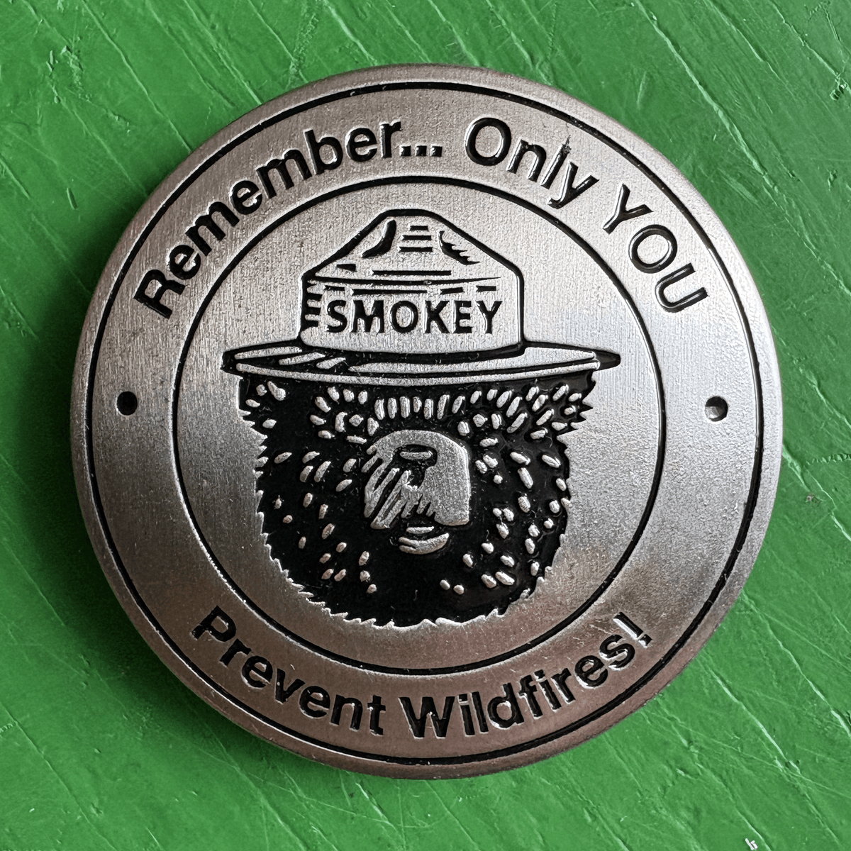Round Metal Magnet – Woodland Catalog